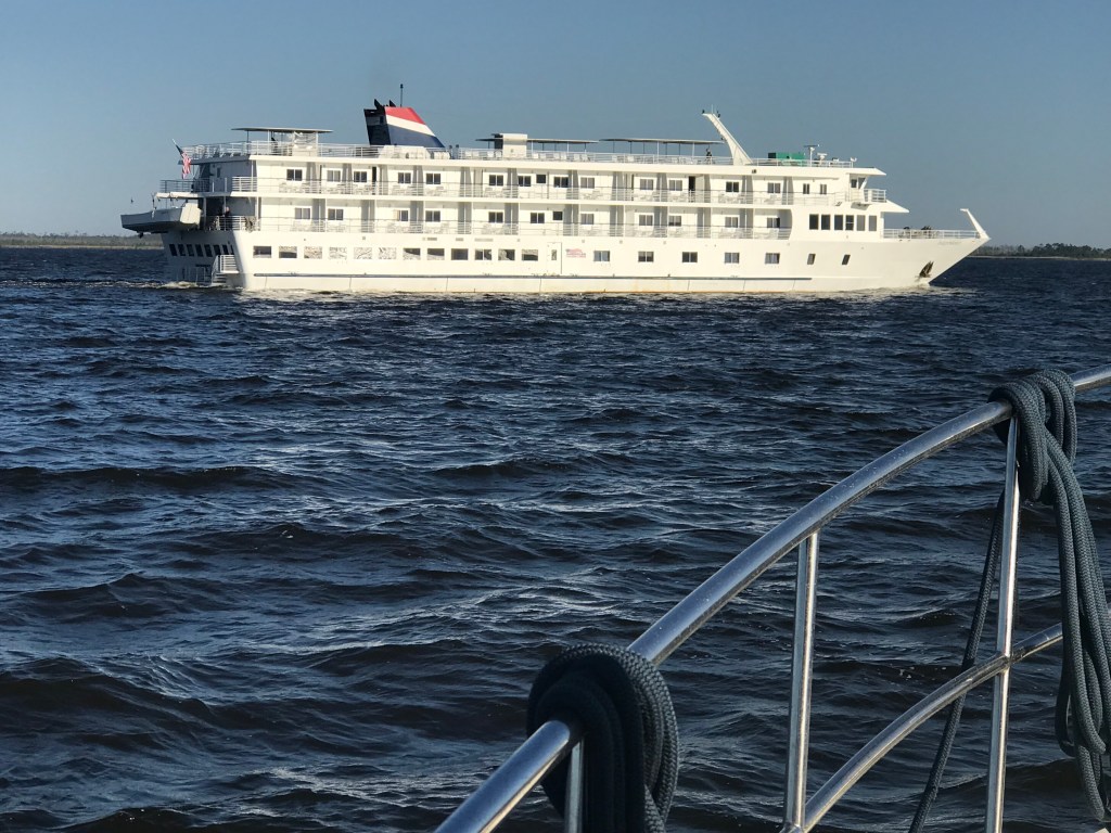 Coinjock Marina Going North – MV Simple Life